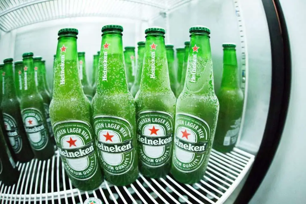 What Beer Comes In A Green Bottle? - LearnBeerBasics.com